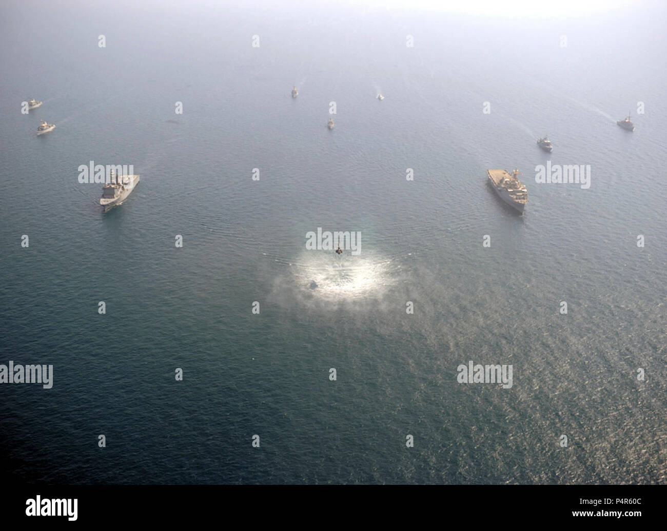 Fifth fleet aor hi-res stock photography and images - Alamy
