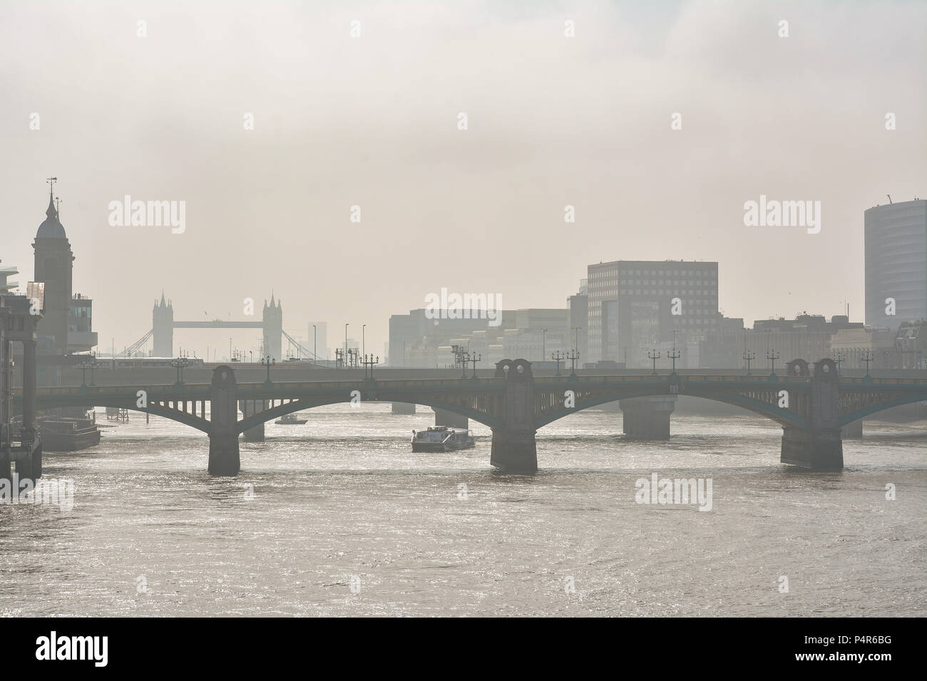 Victorian london fog hi-res stock photography and images - Alamy