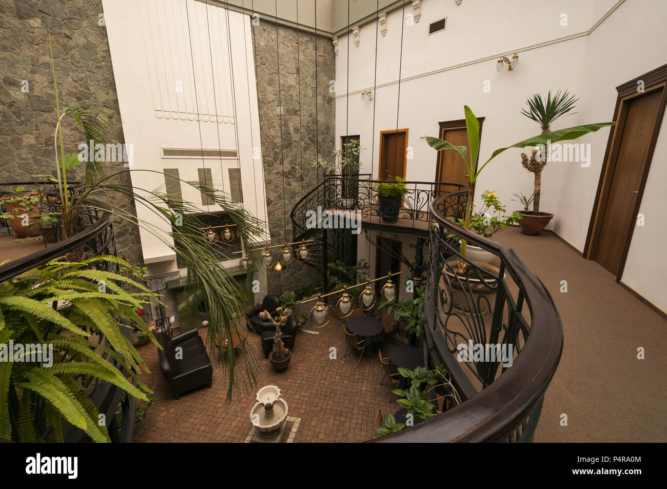 Old town tbilisi courtyard hi-res stock photography and images - Alamy