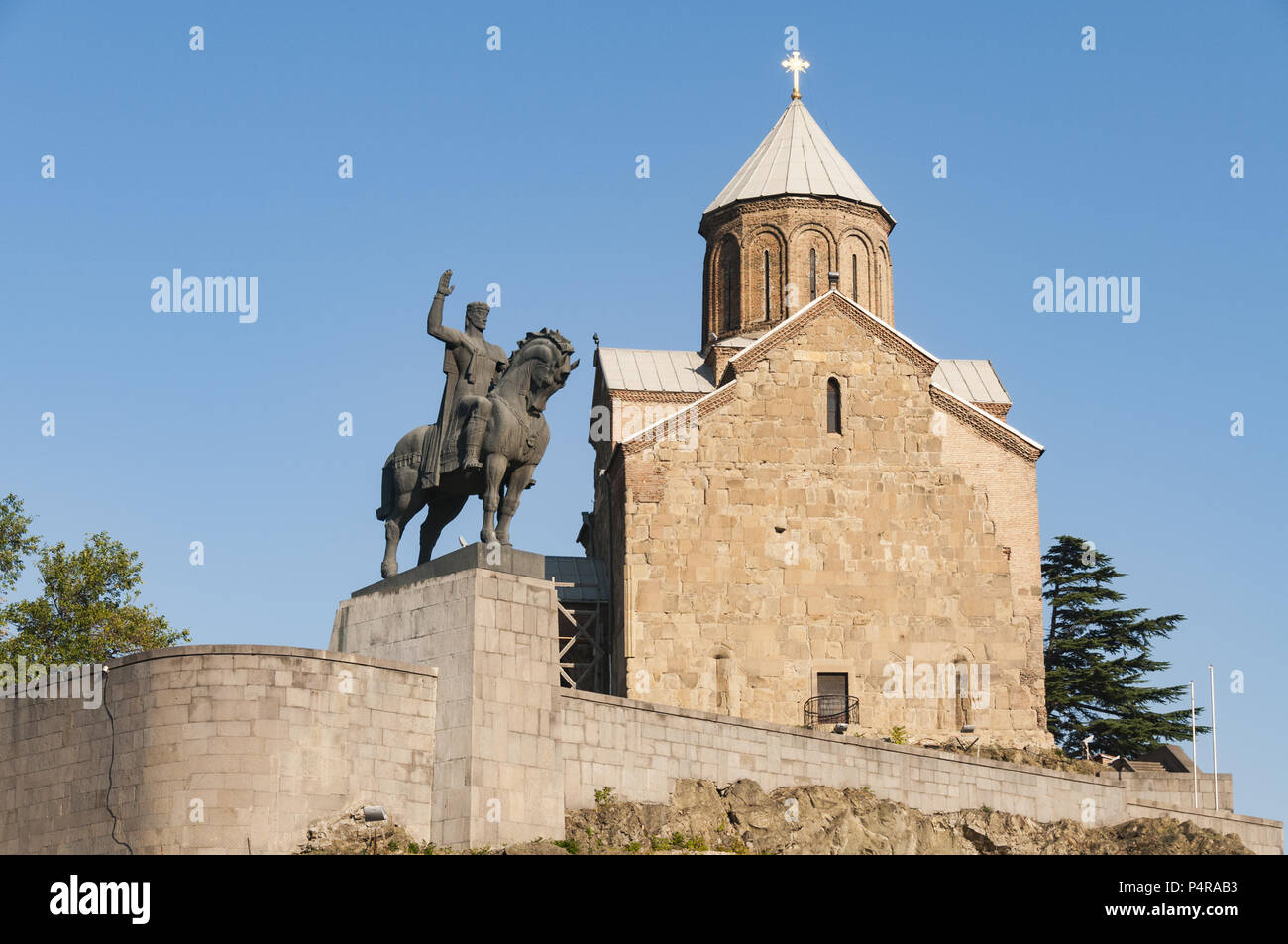 Georgia, Tbilisi, Metekhi Church of Assumption, w statue of King ...