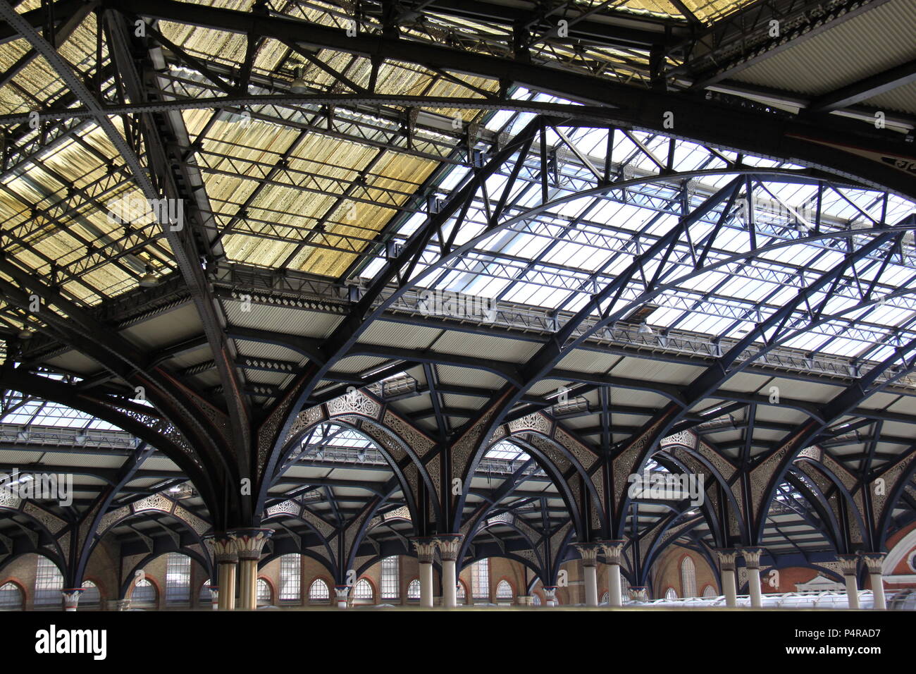 Concourse and ticket hall at Liverpool Street Train Station (third ...