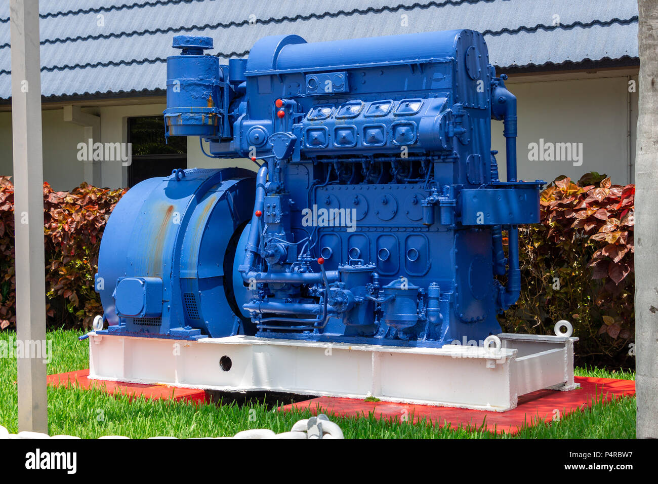 Ships engine hi-res stock photography and images - Alamy