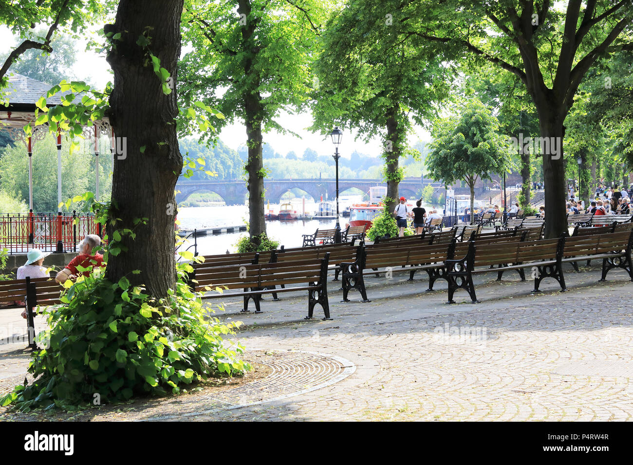 Summer chester river dee tourism hi-res stock photography and images ...