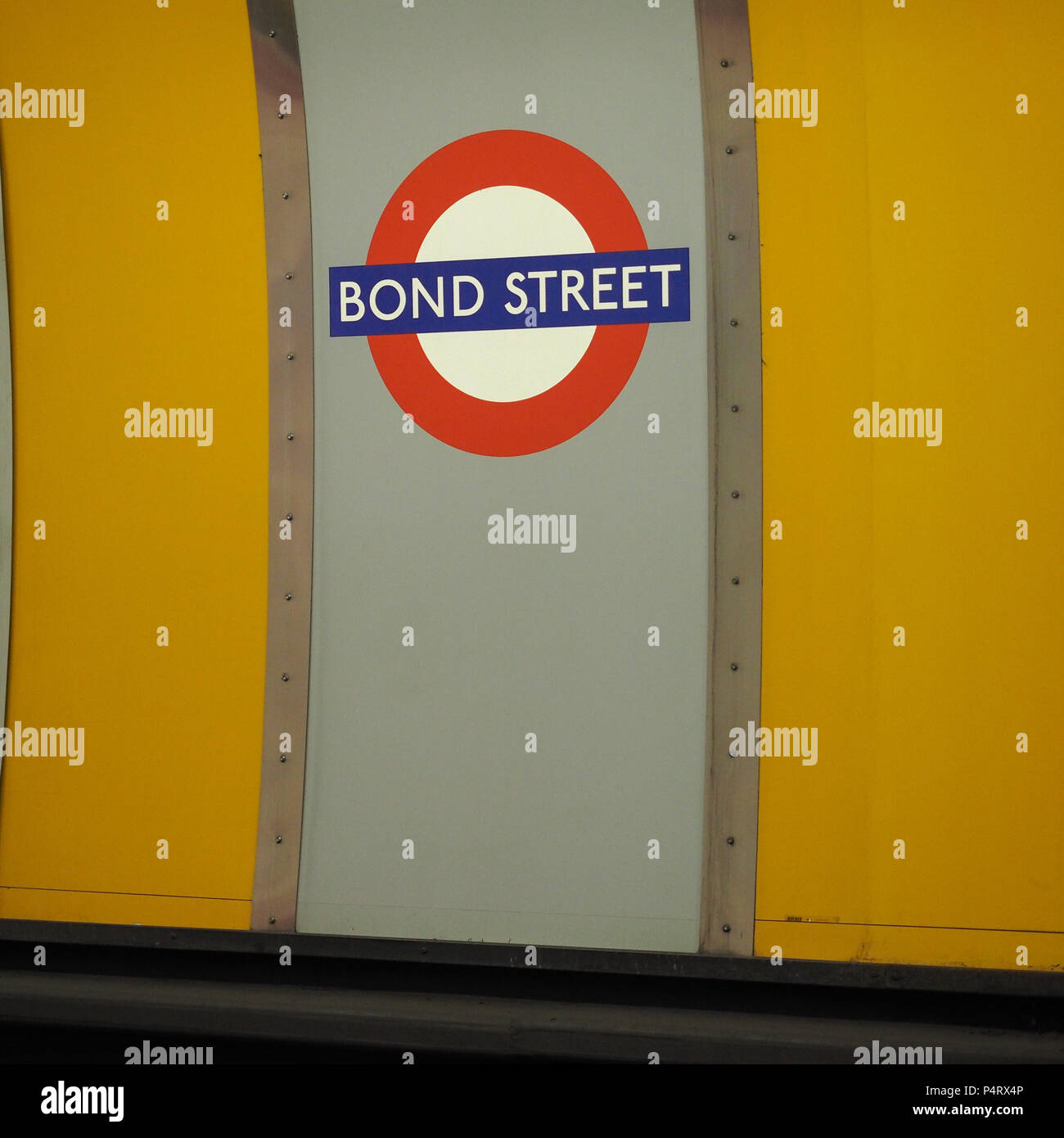 LONDON, UK - CIRCA JUNE 2018: Bond Street tube station roundel Stock ...