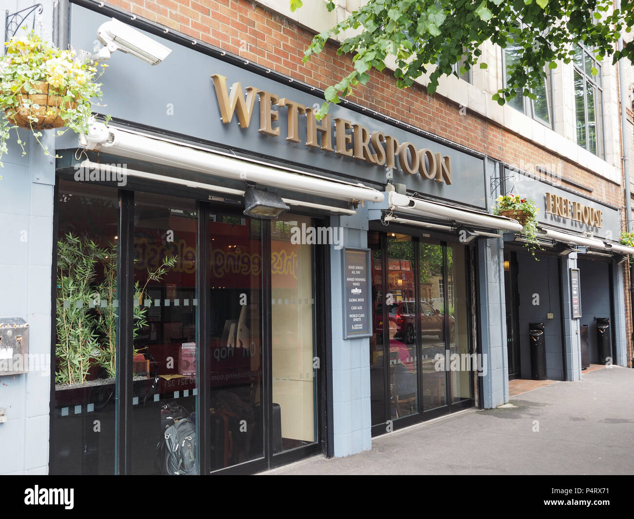 Wetherspoon free house hi-res stock photography and images - Alamy