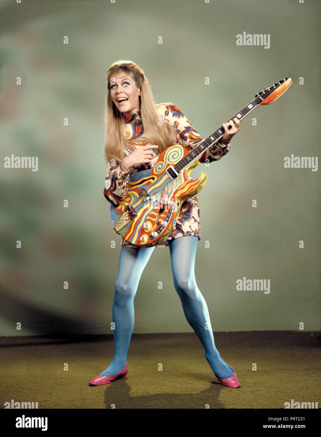 Elizabeth Montgomery Bewitched Serena