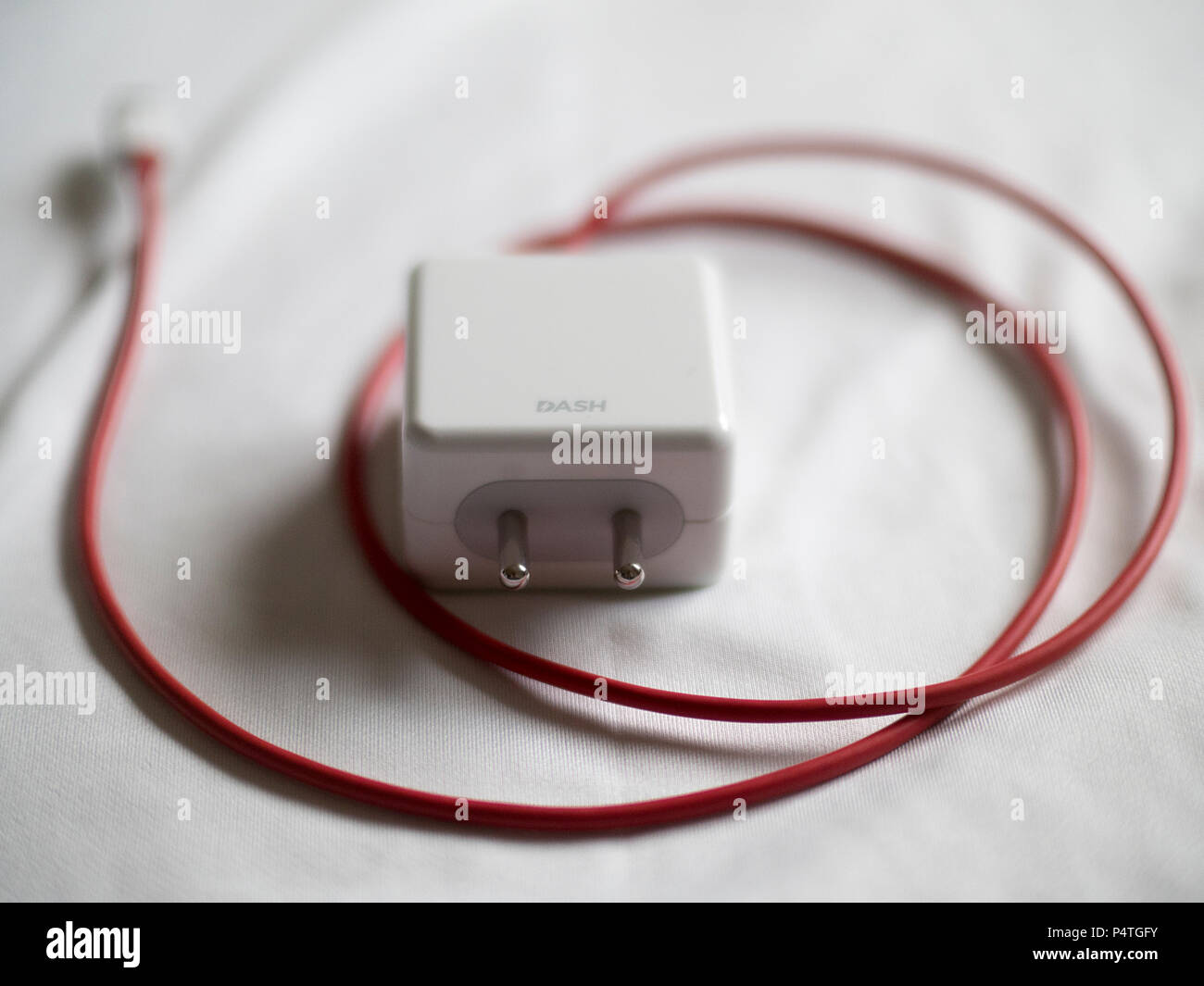 Different pictures of One Plus Dash Charger - white charger, red cagle ...