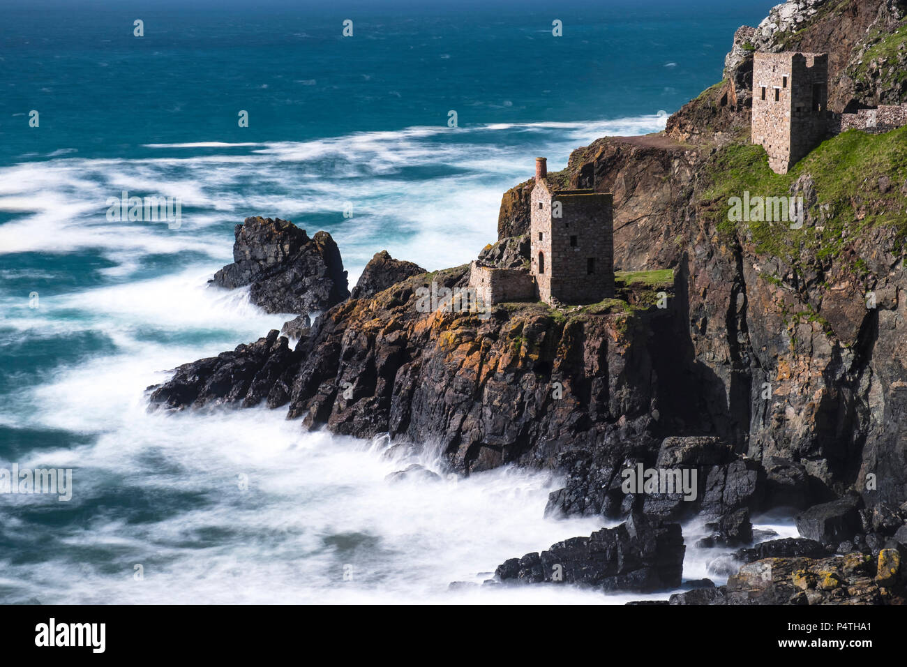 Old mine ruins hi-res stock photography and images - Alamy