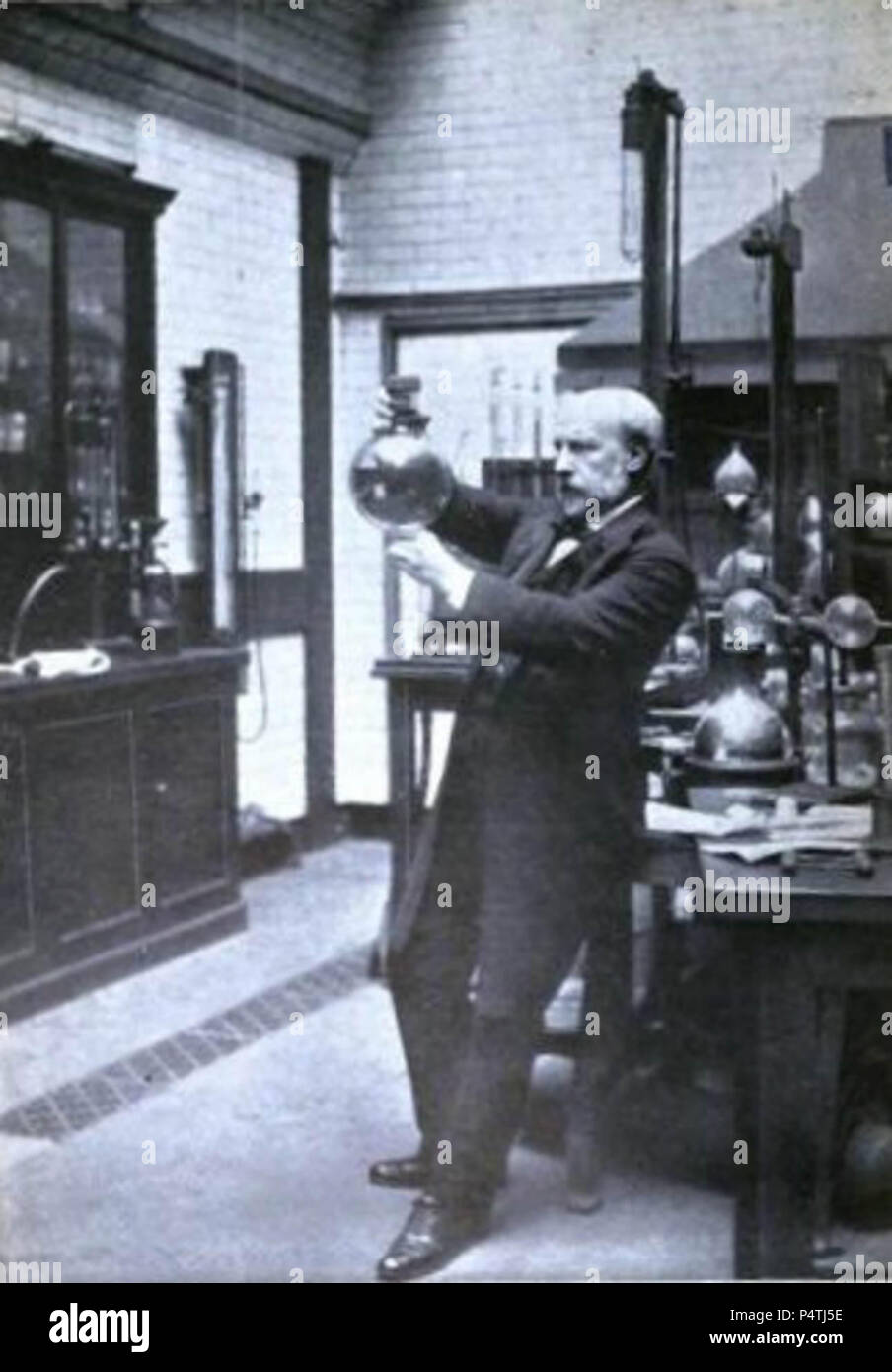 James dewar hi-res stock photography and images - Alamy