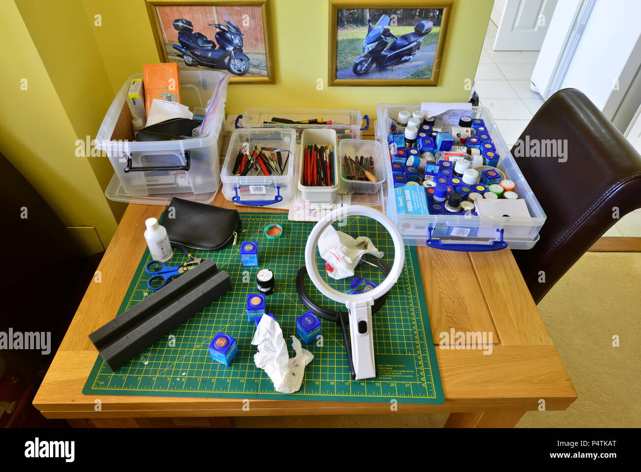 Modelling tools on a modelling desk Stock Photo - Alamy