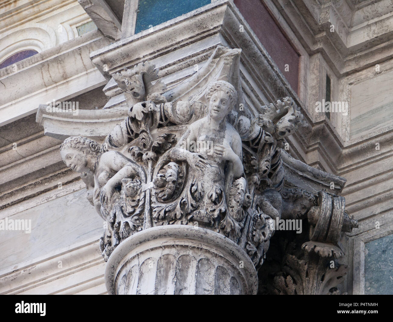 Venice canal wall detail hi-res stock photography and images - Alamy