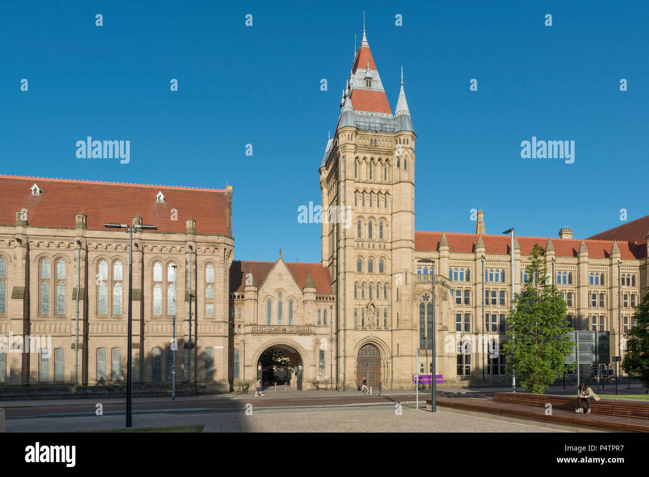 The front of the Whitworth Building at The University of Manchester ...