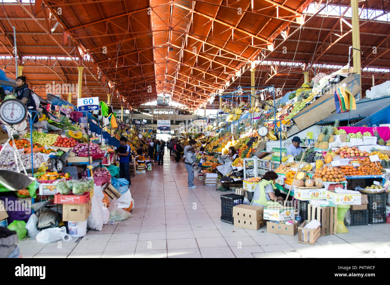 Fruits market stall mercado hi-res stock photography and images - Alamy