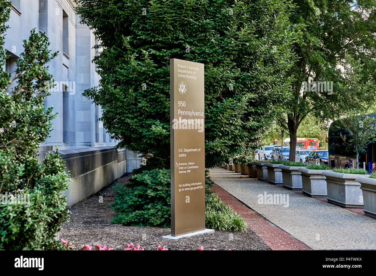 Department of justice building hi-res stock photography and images - Alamy