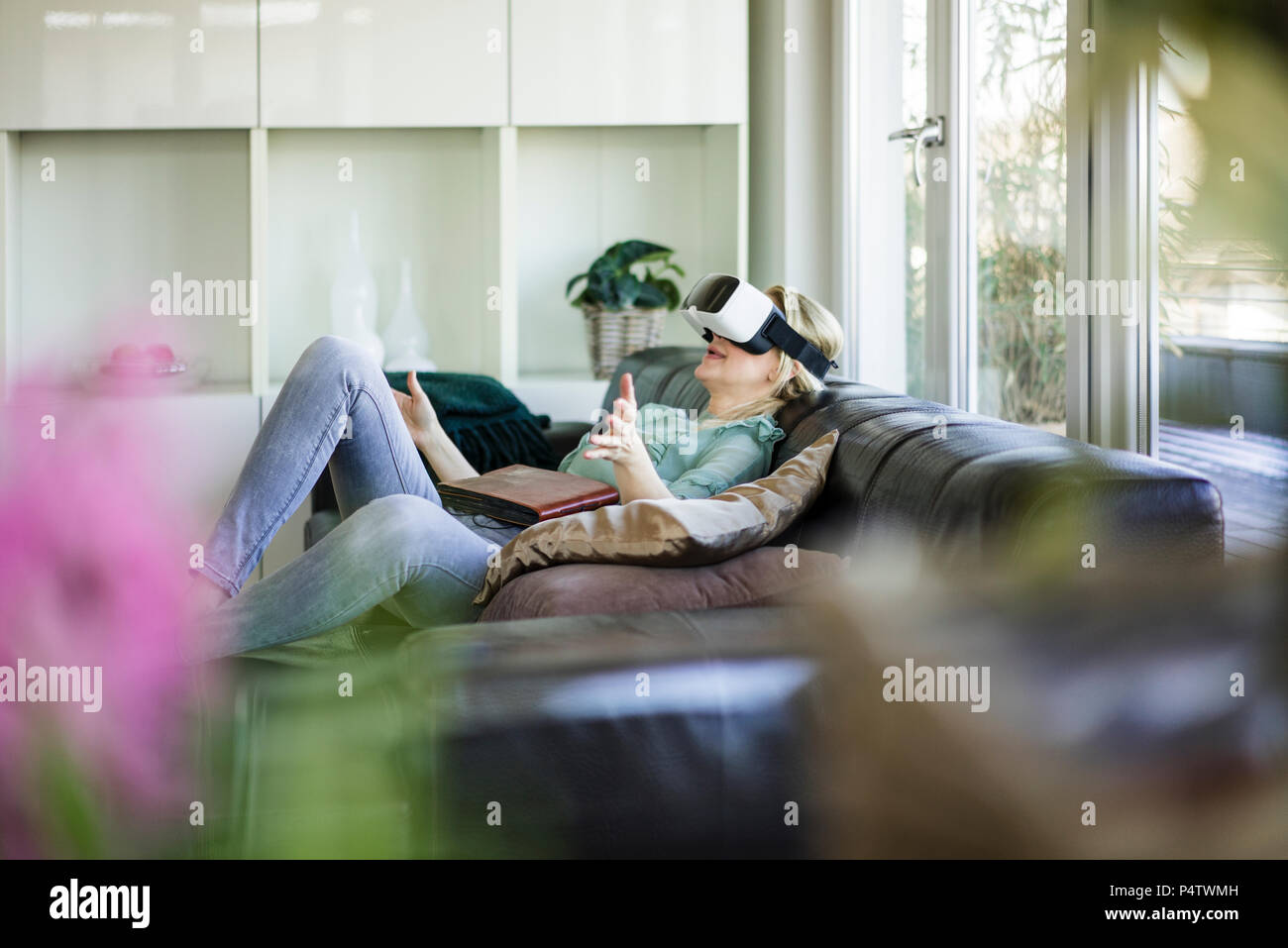 Using glasses hi-res stock photography and images - Alamy