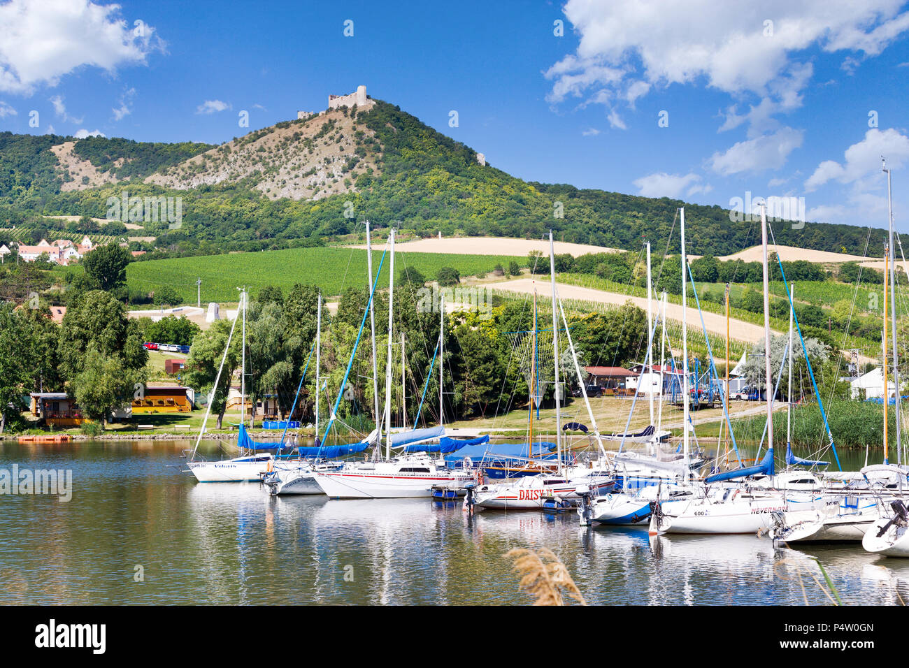 Přístaviště Pavlov, Vodní nádrž Nové Mlýny, CHKO Pálava, Jizni Morava ...