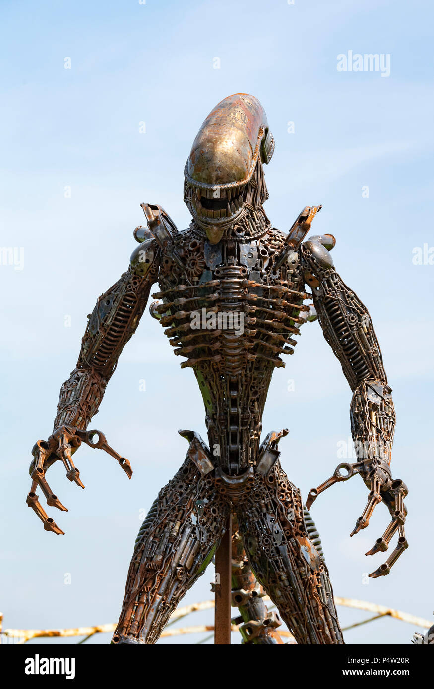 Alien sculpture hi-res stock photography and images - Alamy