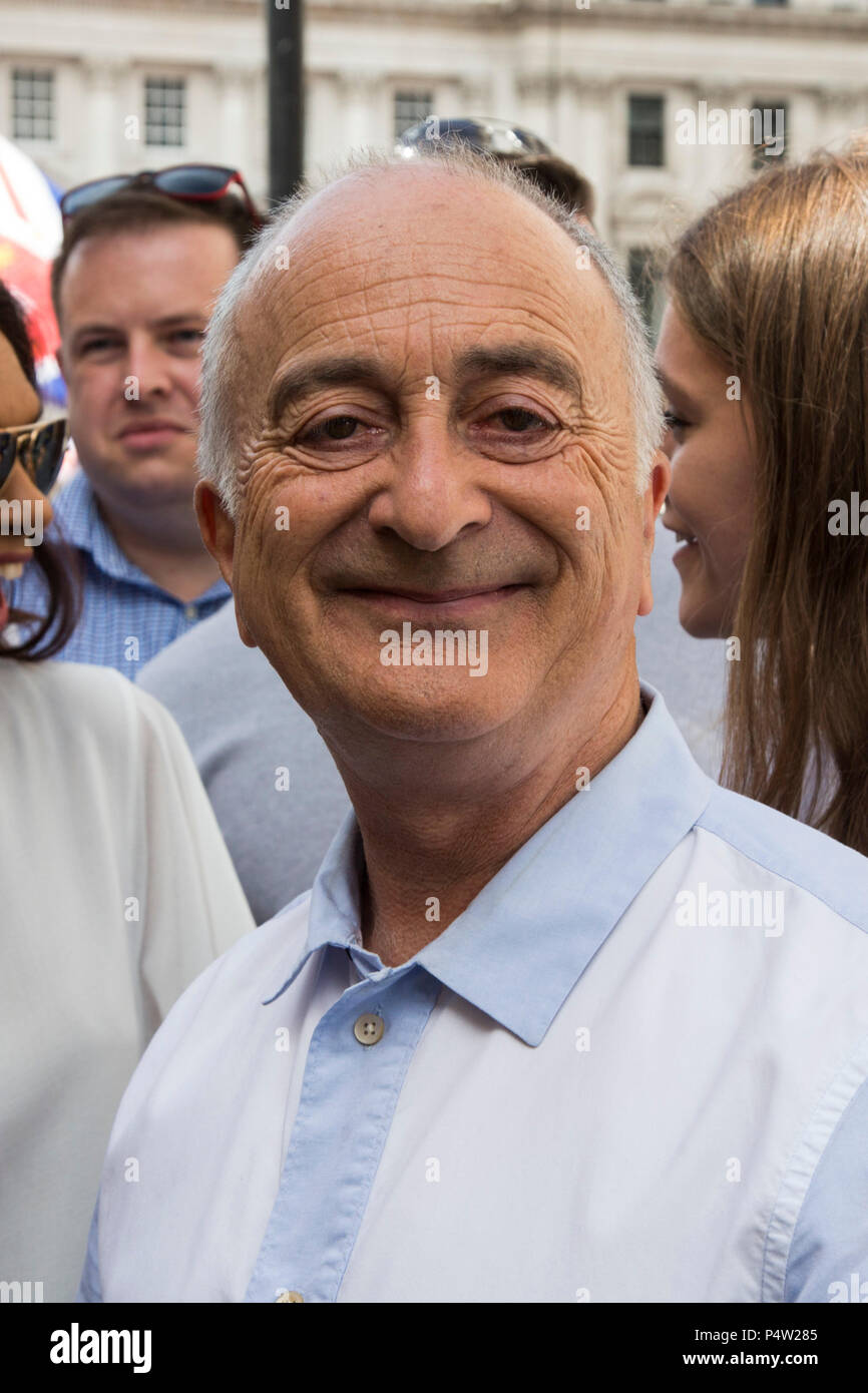 Tony robinson hi-res stock photography and images - Alamy