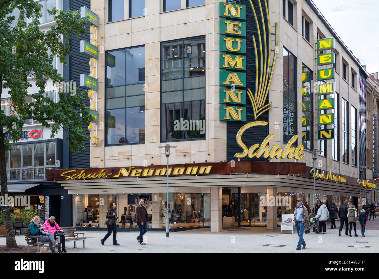 Hannover, Germany, shoe Neumann in the pedestrian zone Stock Photo - Alamy