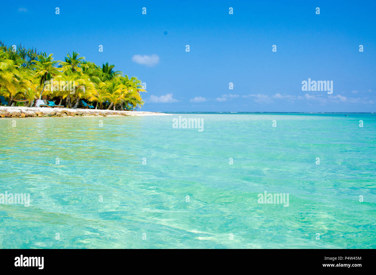 South Water Caye in Belize - small caribbean paradise island with ...