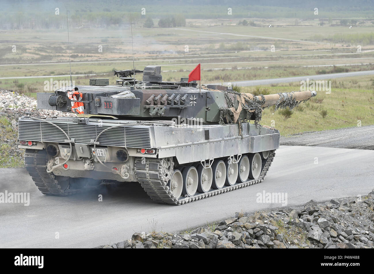 Leopard 2a6 hi-res stock photography and images - Alamy