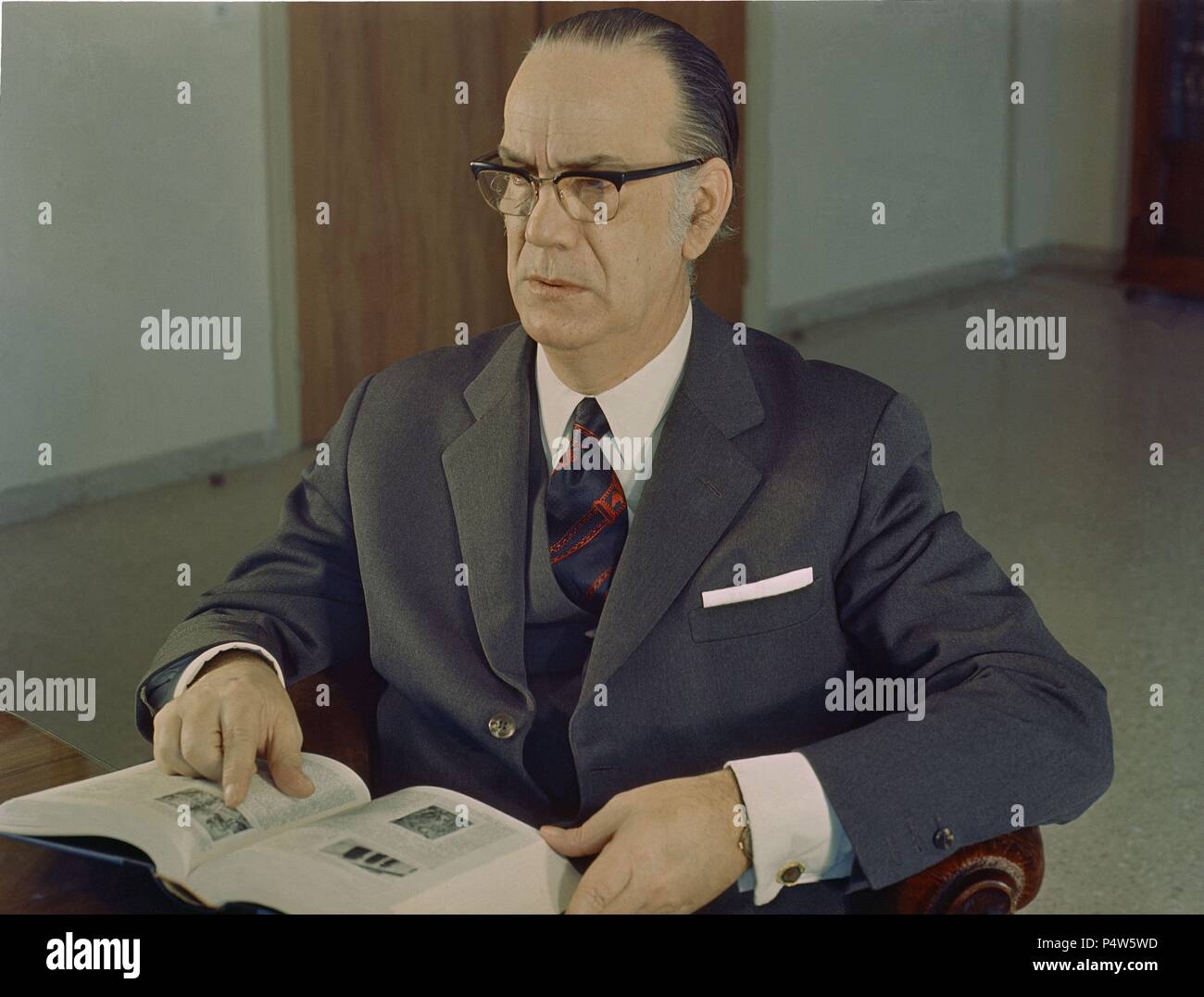 CAMILO JOSE CELA- 1916 Stock Photo - Alamy