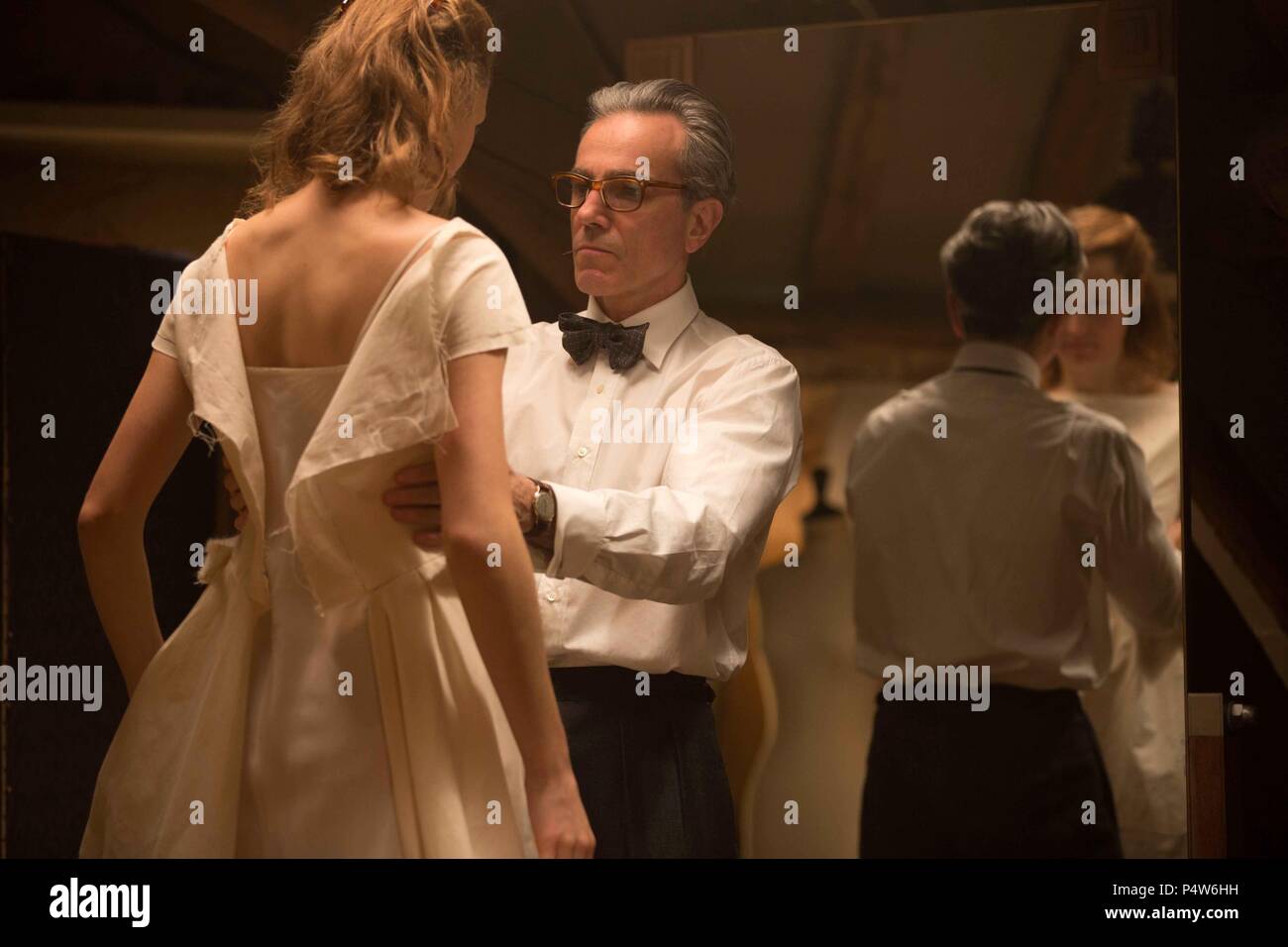 Original Film Title: PHANTOM THREAD. English Title: PHANTOM THREAD ...