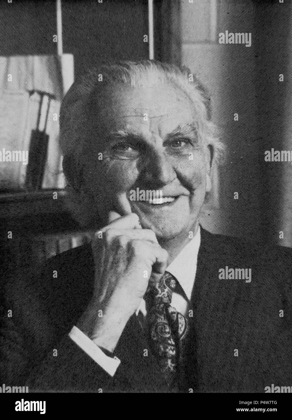 KENNETH BOULDING EWART - 1910 - ECONOMISTA INGLES Stock Photo - Alamy