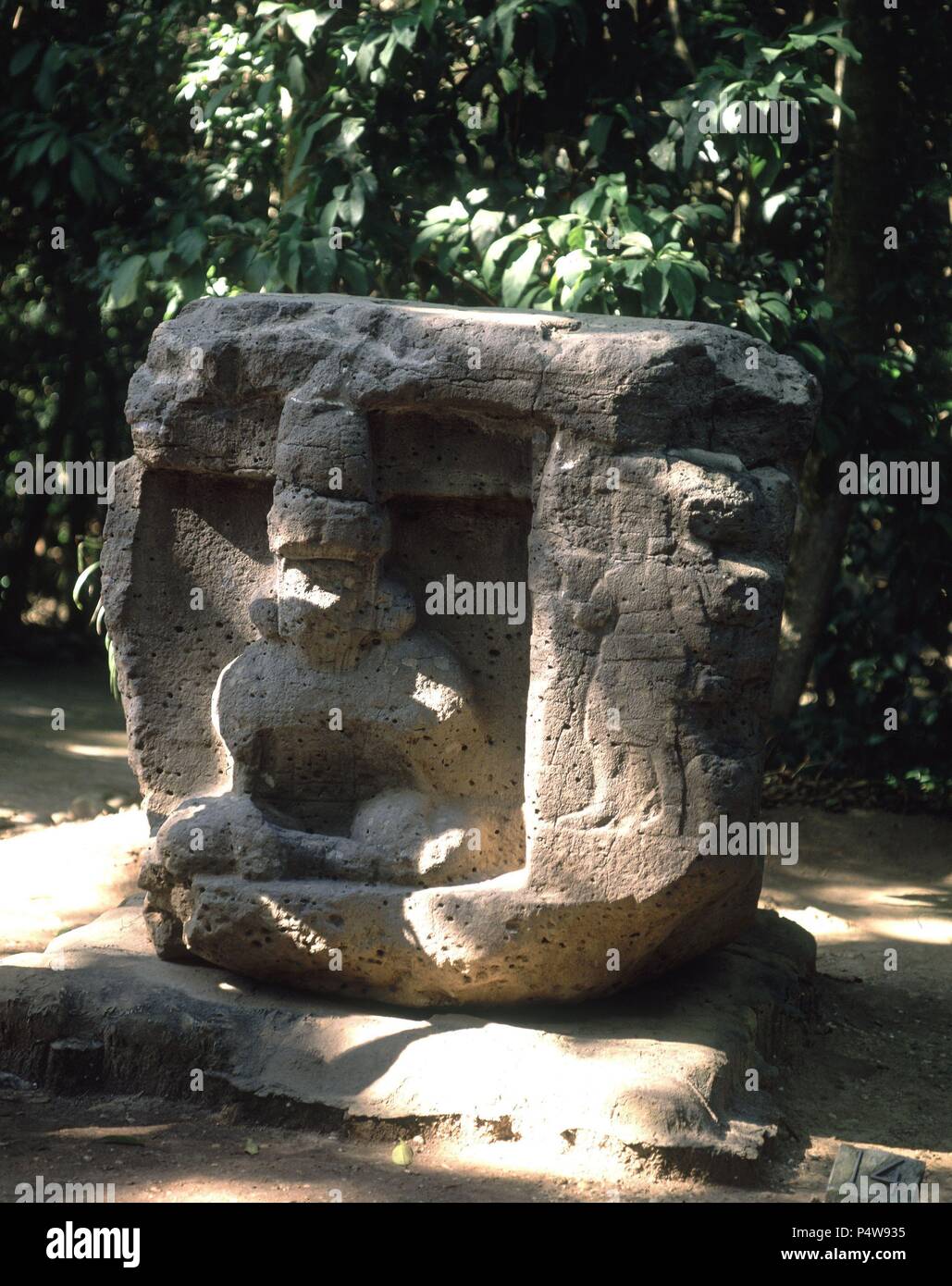 Altar olmeca hi-res stock photography and images - Alamy