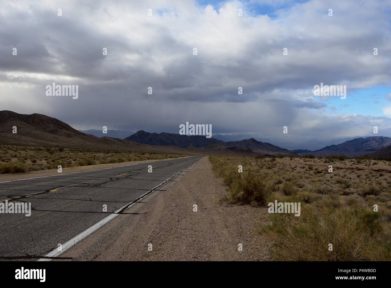 Rain in the death valley hi-res stock photography and images - Alamy