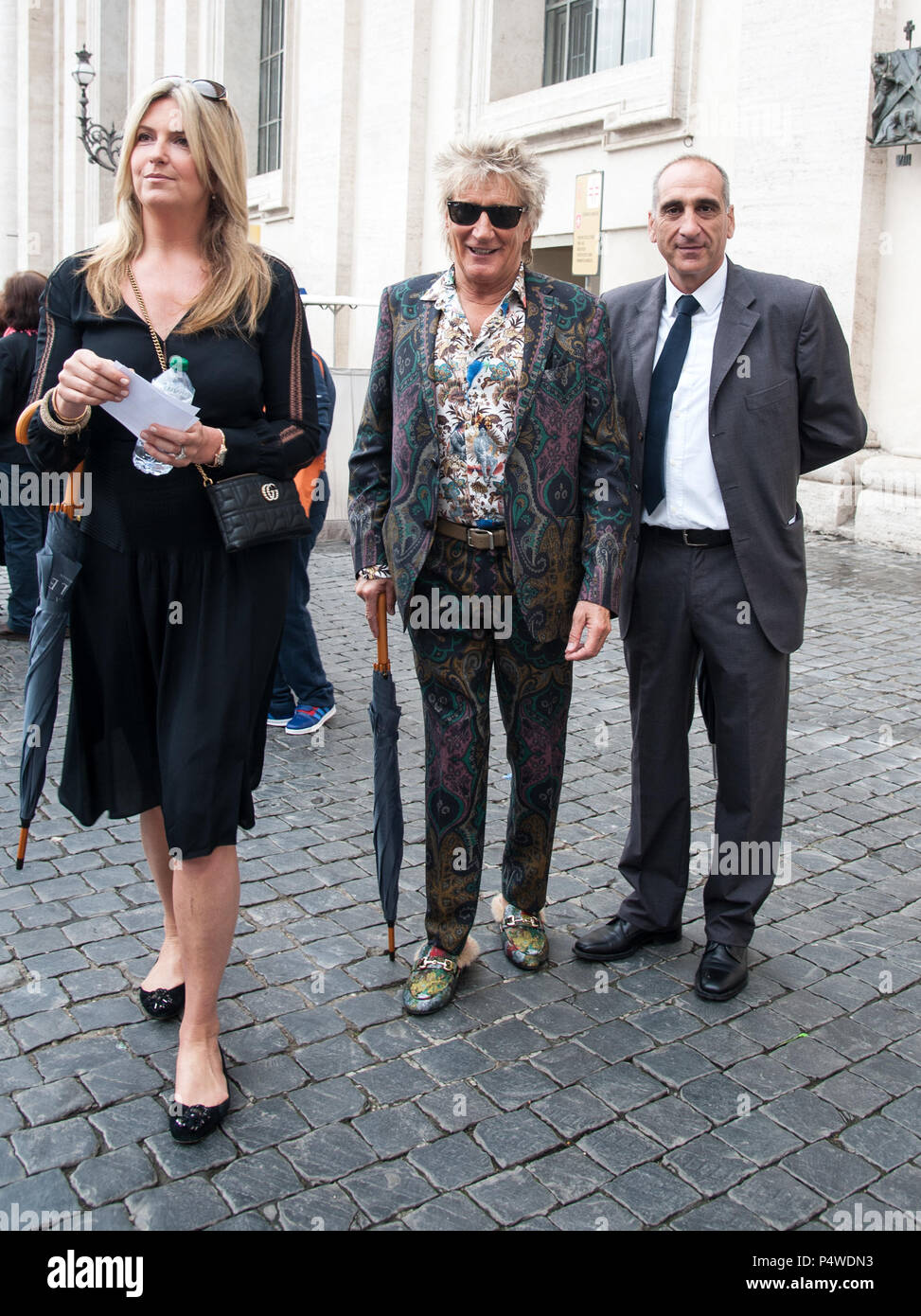 Sir Rod Stewart and his wife Penny Lancaster attend Pope Francis ...