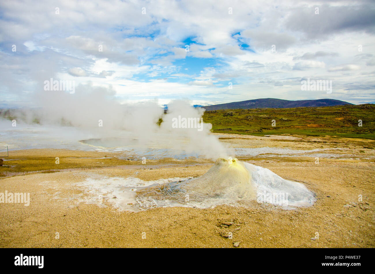 Blue pool hveravellir hi-res stock photography and images - Alamy