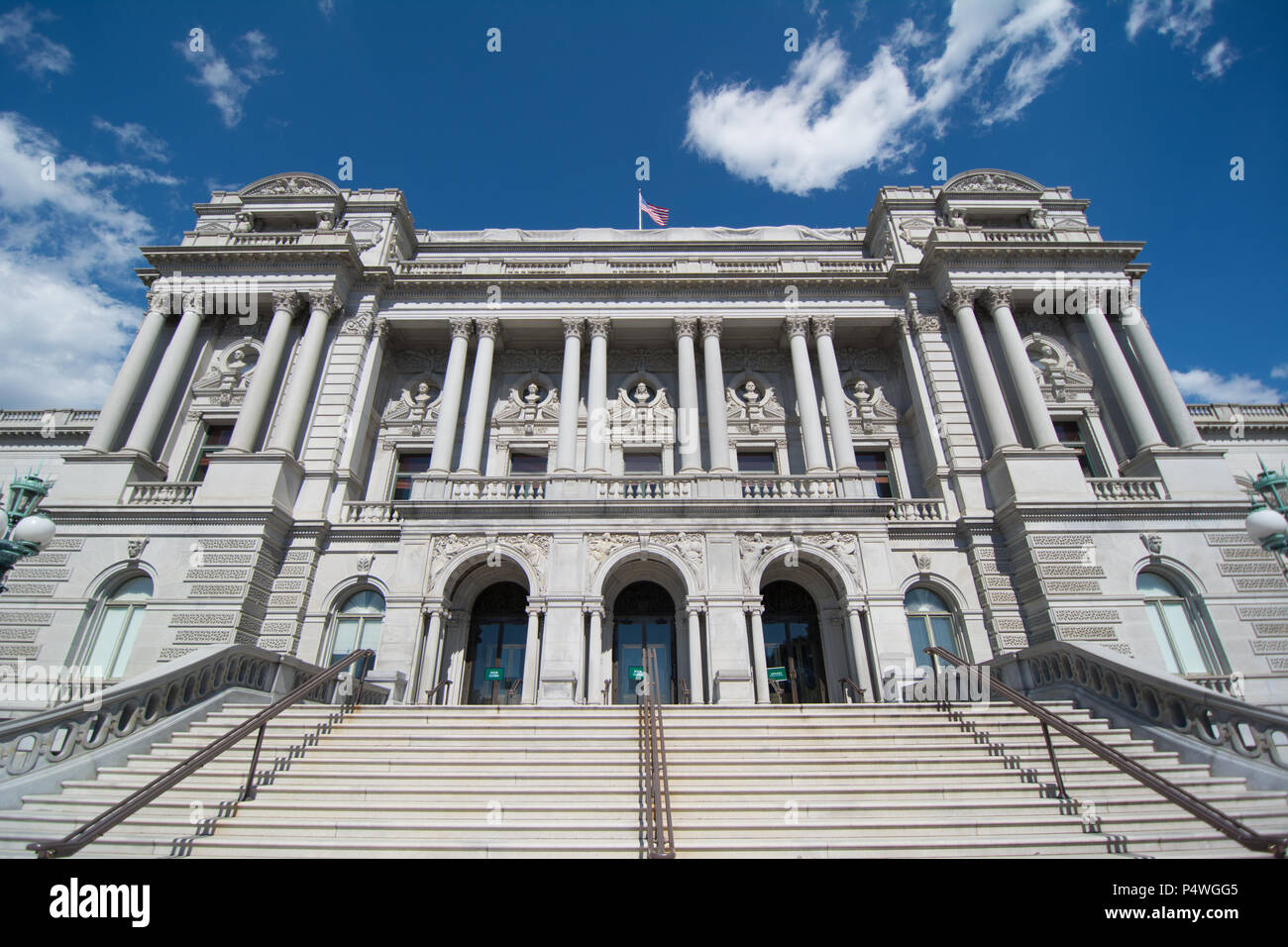 Library of congress dc exterior hi-res stock photography and images - Alamy