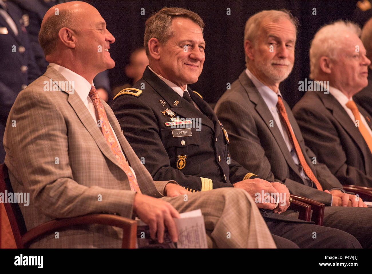 Maj gen james linder hi-res stock photography and images - Alamy