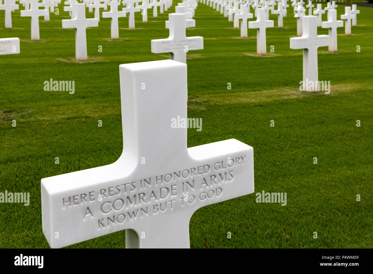 Memorial carving headstone cemetery graveyard hi-res stock photography ...