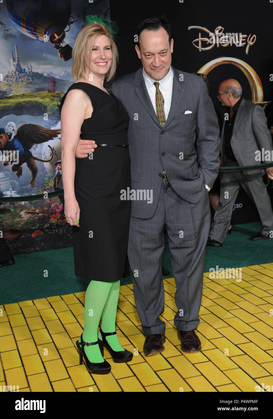 Ted Raimi and Suzanne 078 at Oz The Great and Powerful Premiere at the ...