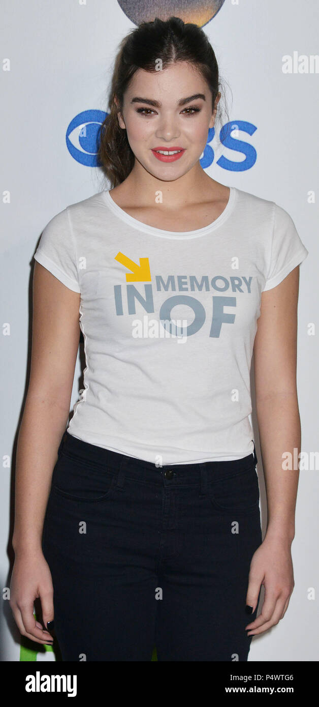 Hailee Steinfeld at the Stand Uo To Cancer 2014 at the Dolby Theatre in ...