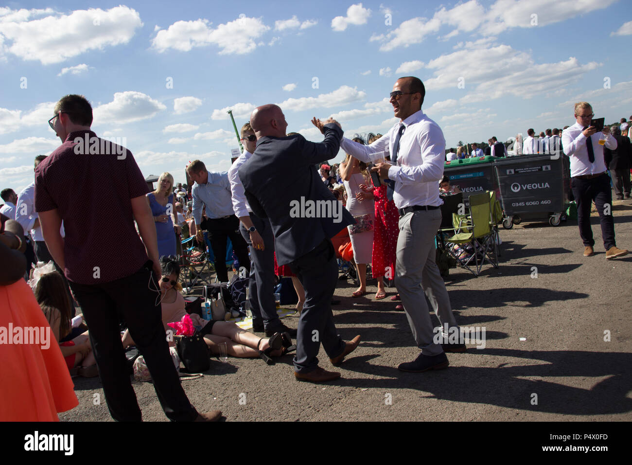 Crowd people watching ascot hi-res stock photography and images - Alamy