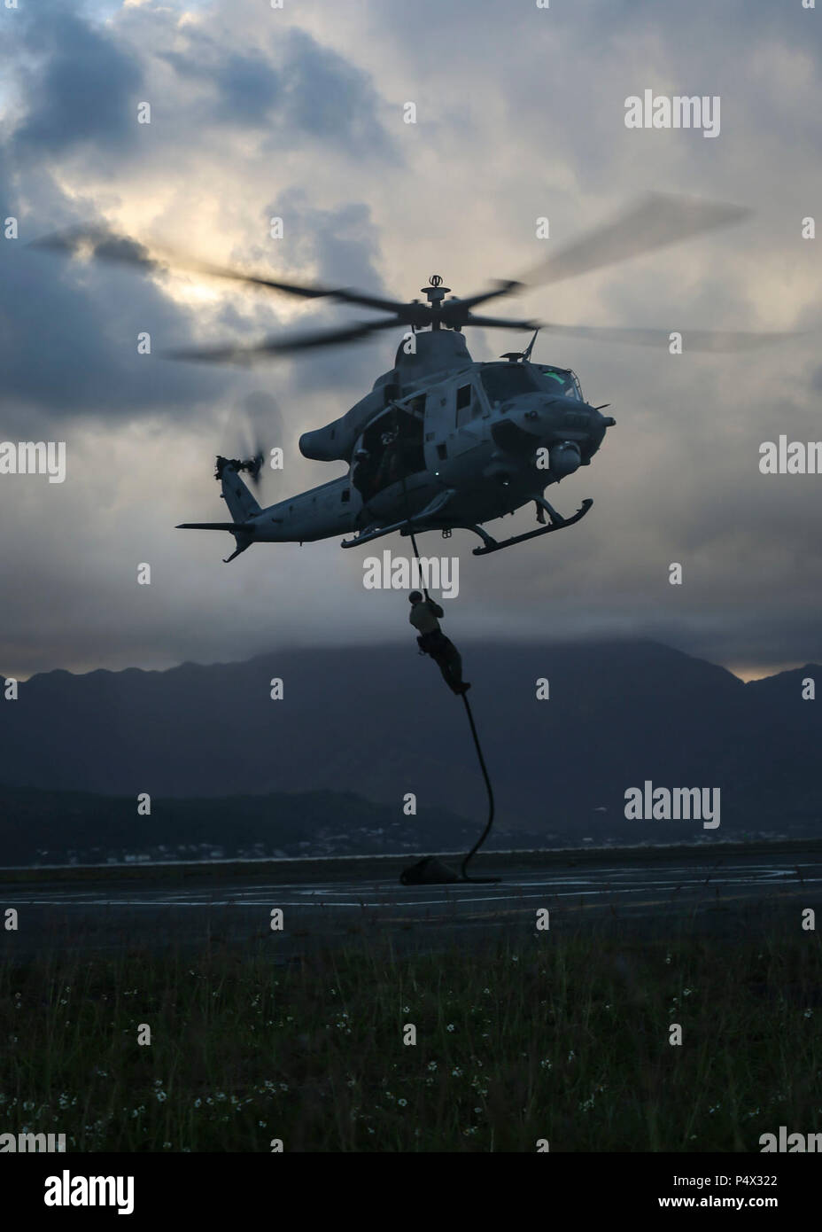 A U.S. Marine Corps UH-1Y Huey assigned to Marine Light Attack ...
