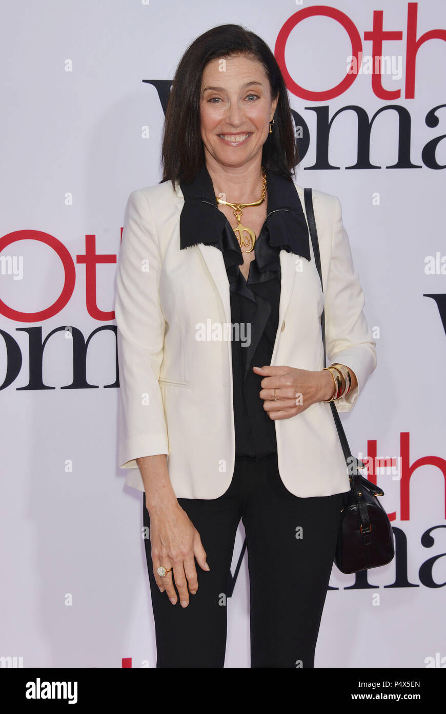 Mimi rogers red carpet event hi-res stock photography and images - Alamy