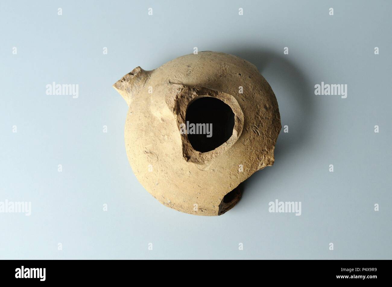 Spout lamp hi-res stock photography and images - Alamy