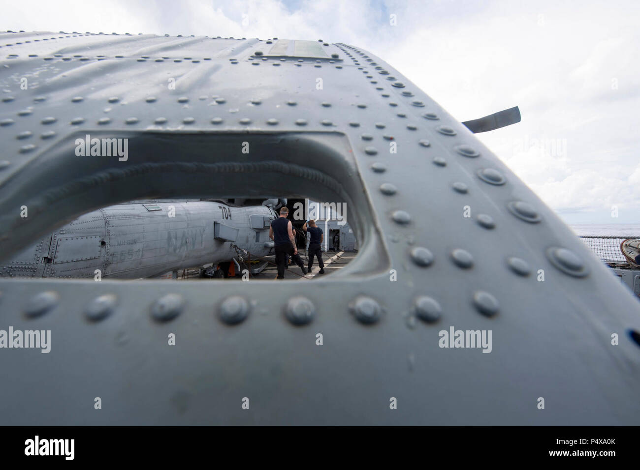 SOUTH CHINA SEA (May 10, 2017) Sailors assigned to the Helicopter ...