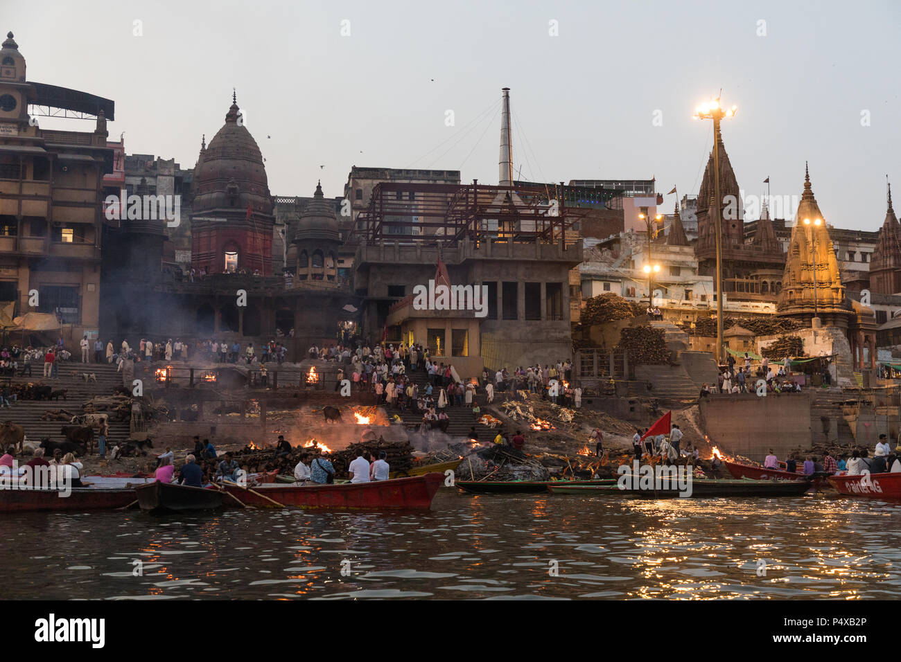 the burning ghats on the shore of river Ganges, Varanasi, India Stock ...