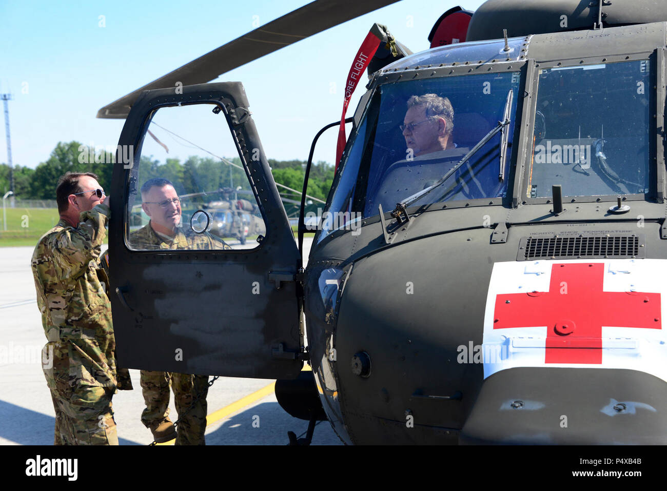 Us army air force officer pilot hi-res stock photography and images - Alamy