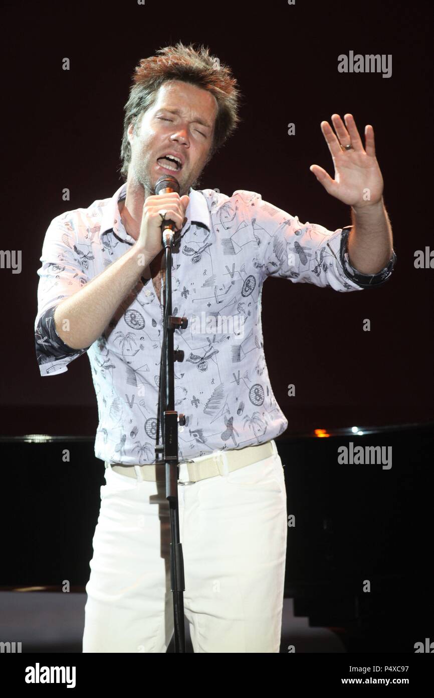 Rufus wainwright 2010 hi-res stock photography and images - Alamy