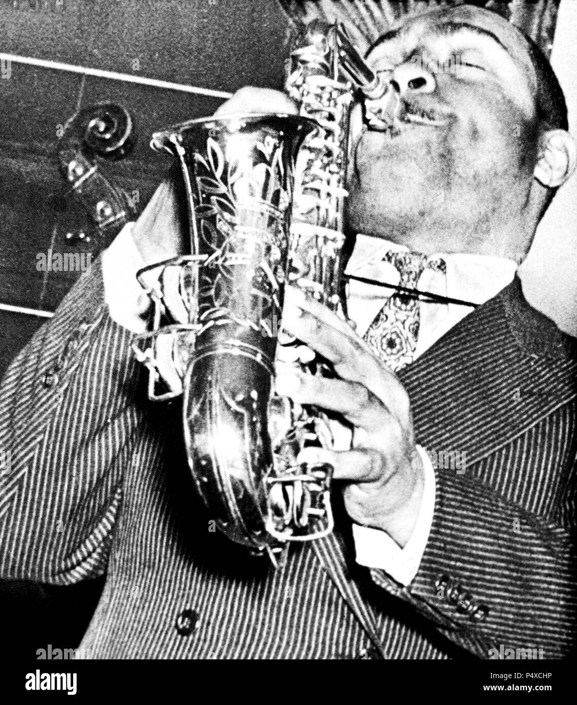 Benny carter hi-res stock photography and images - Alamy