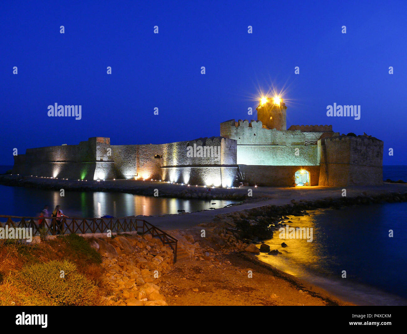 Castella hi-res stock photography and images - Alamy