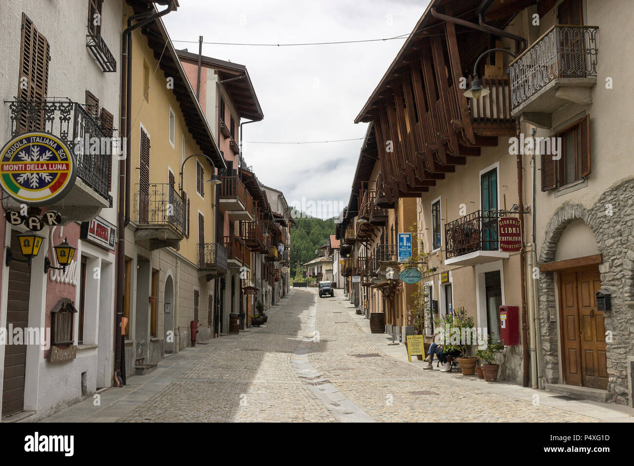The town of Cesana in Val di Susa Stock Photo - Alamy