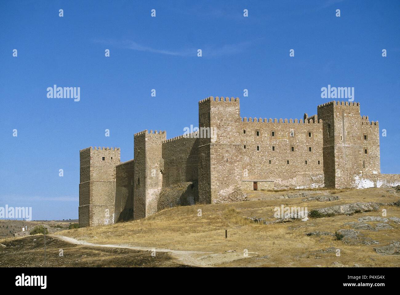 Battlement crenellation merlon castle hi-res stock photography and ...