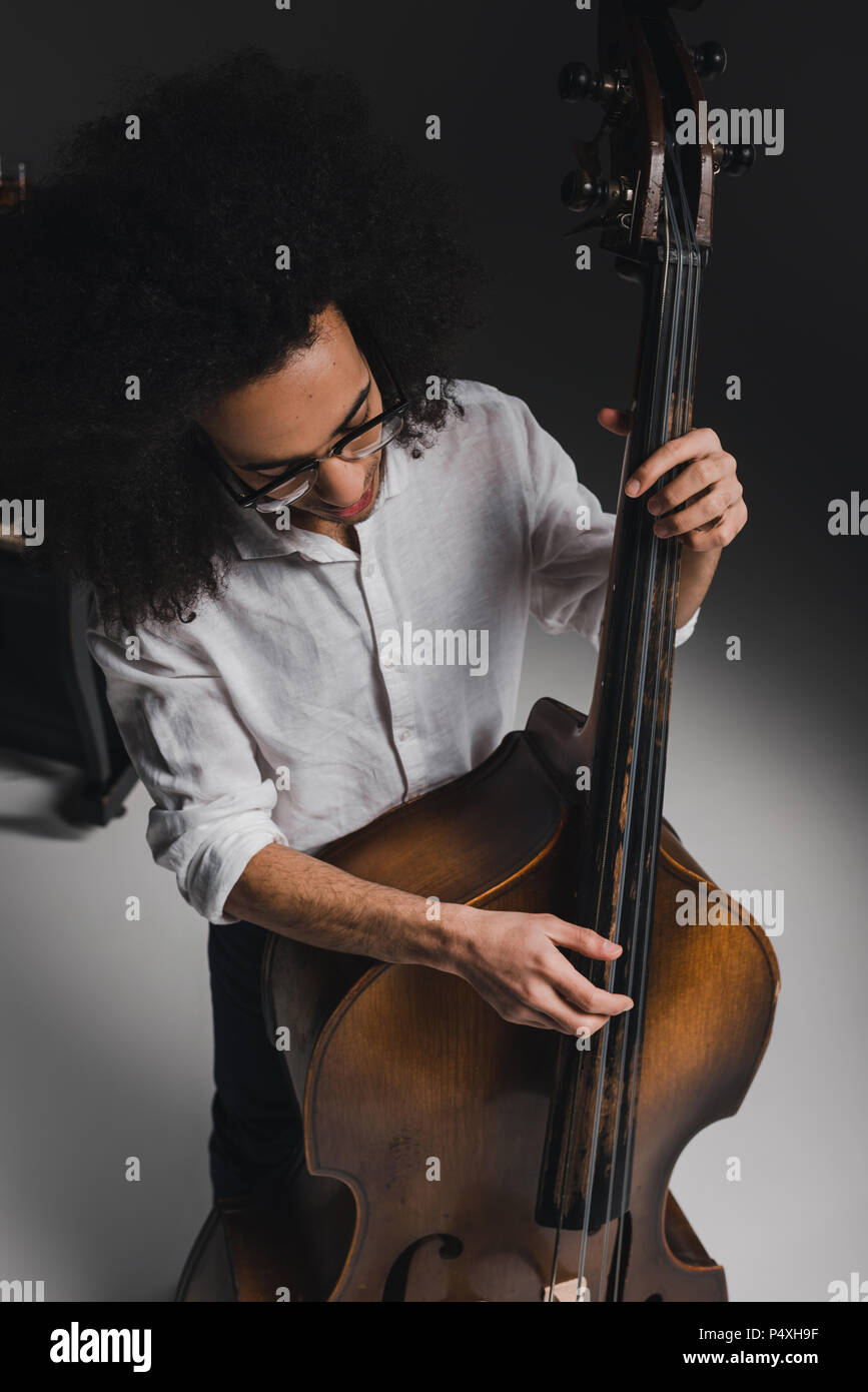 Standup bass hi-res stock photography and images - Alamy